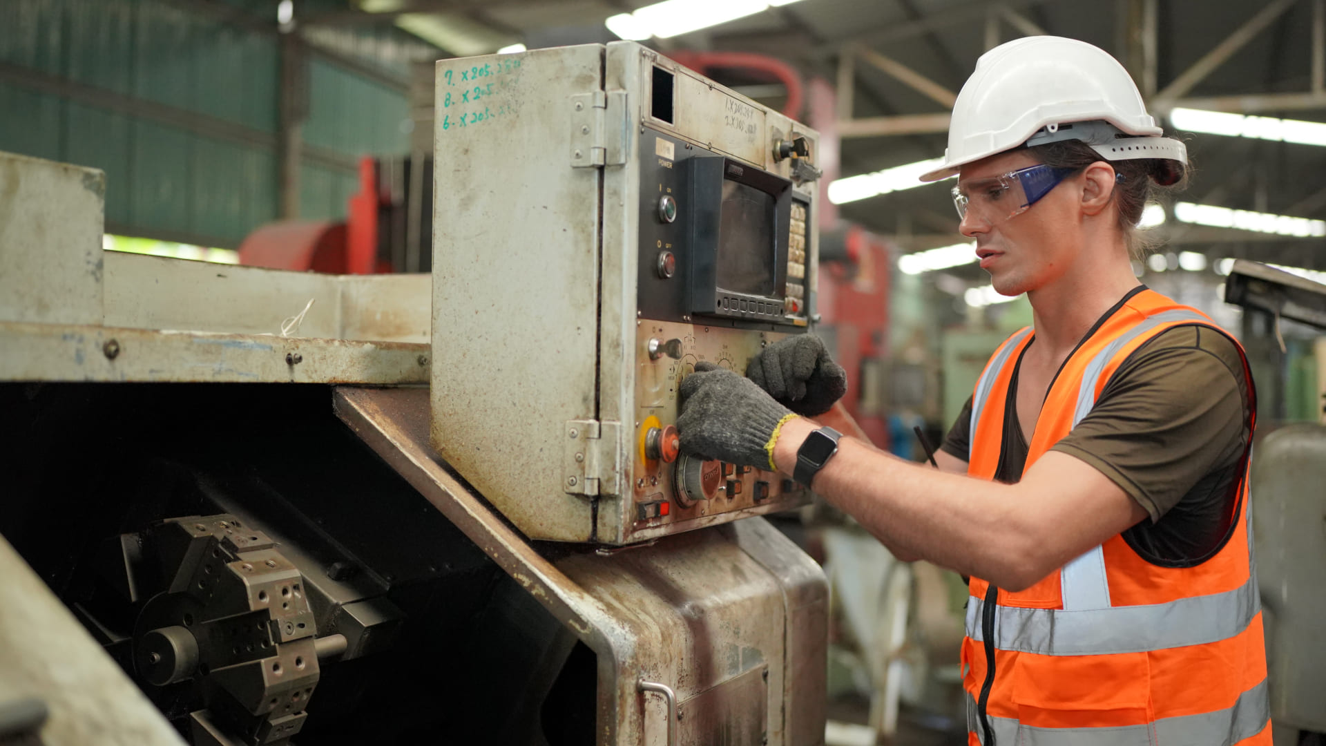 Proses Manufaktur: Jenis, Tahapan dan Contoh Prosesnya