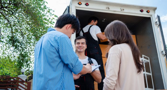 Pick Up Barang: Arti, Jenis dan Prosesnya