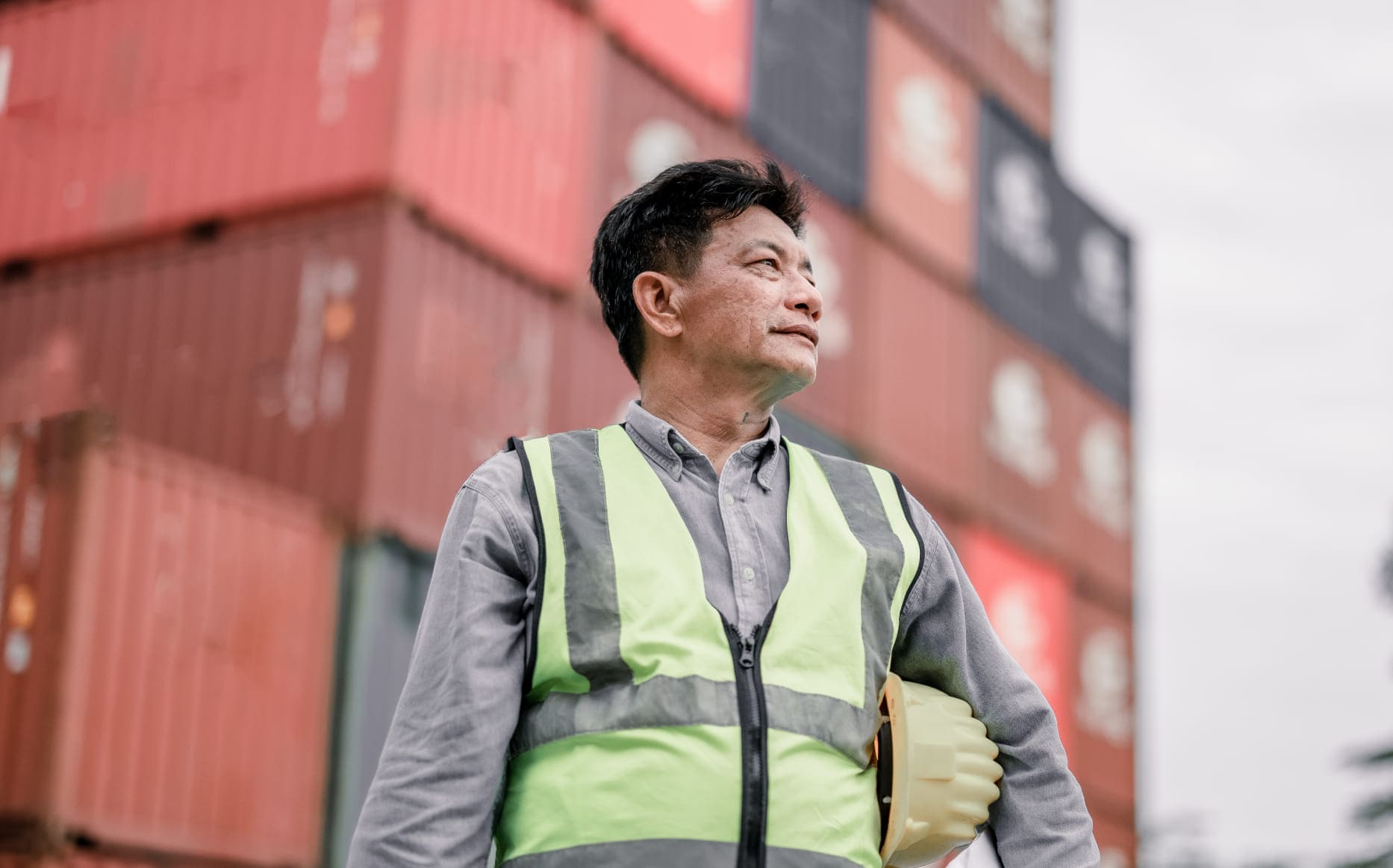 Tugas dan Cara Kerja Customs Broker di Ekspor Impor