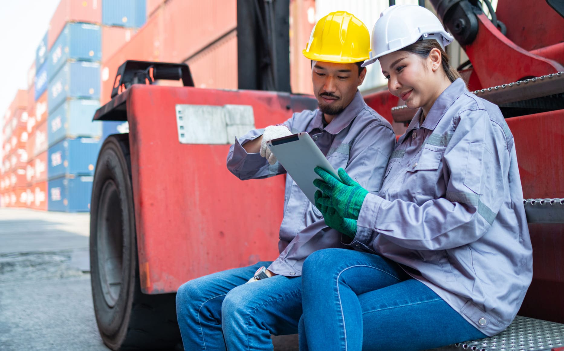 DAP Term: Definisi, Keuntungan, dan Pembagian Tanggung Jawab