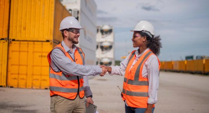 Mengenal Time Charter dan Bedanya dengan Freight Charter