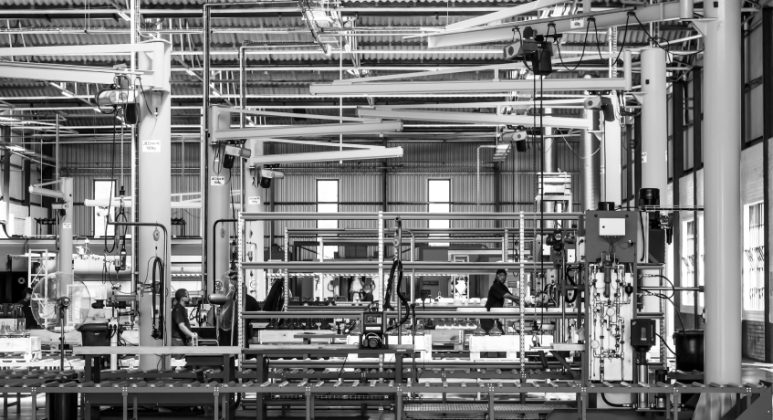 Assembly Line: Evolusi, Peran, dan Solusi di Produksi Massal