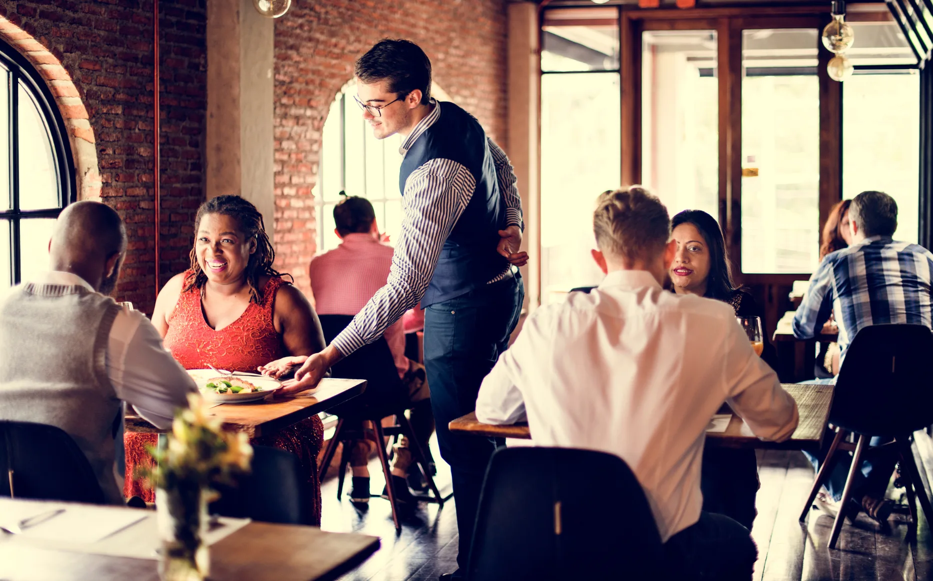Apa itu Table Turnover Rate, Rumus dan Cara Menghitungnya?