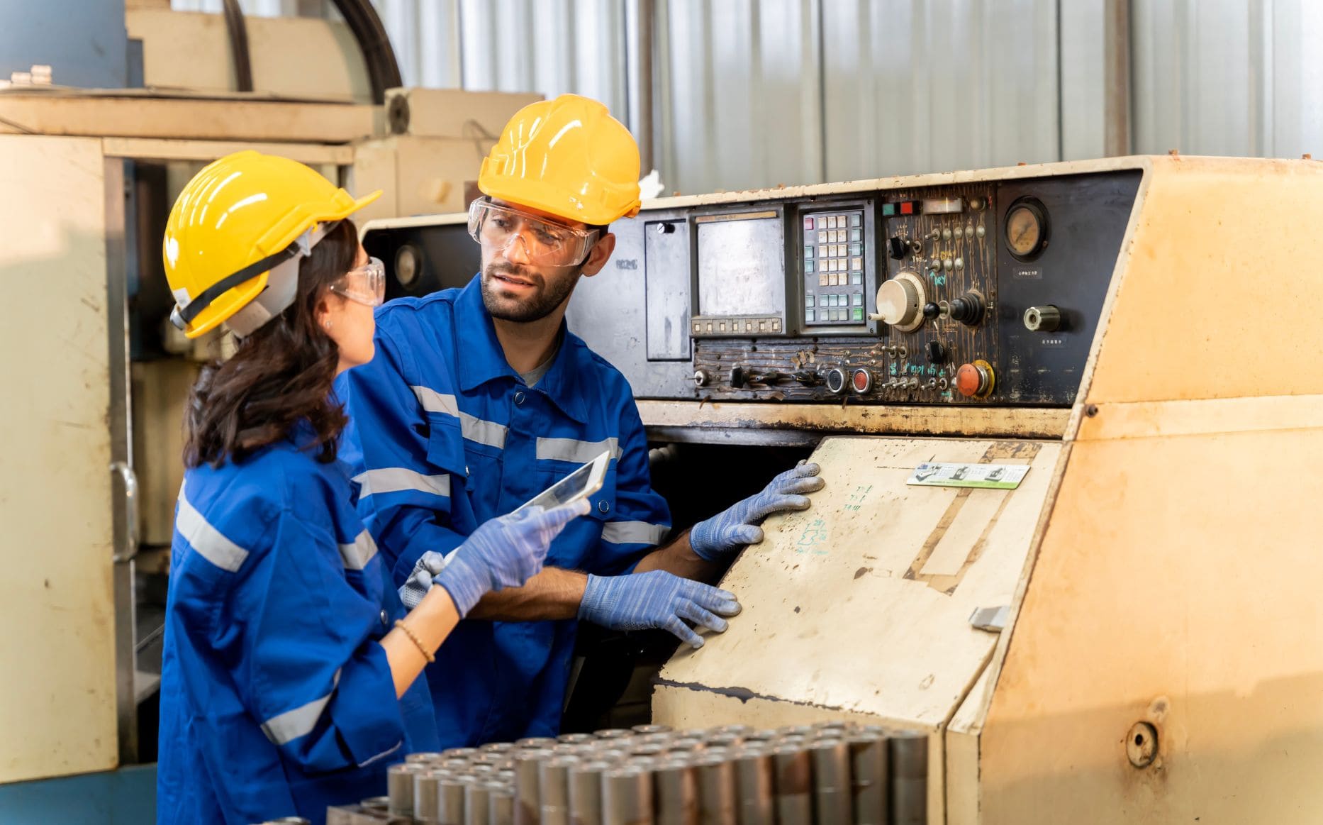 Pentingnya OEE (Overall Equipment Effectiveness) di Manufaktur