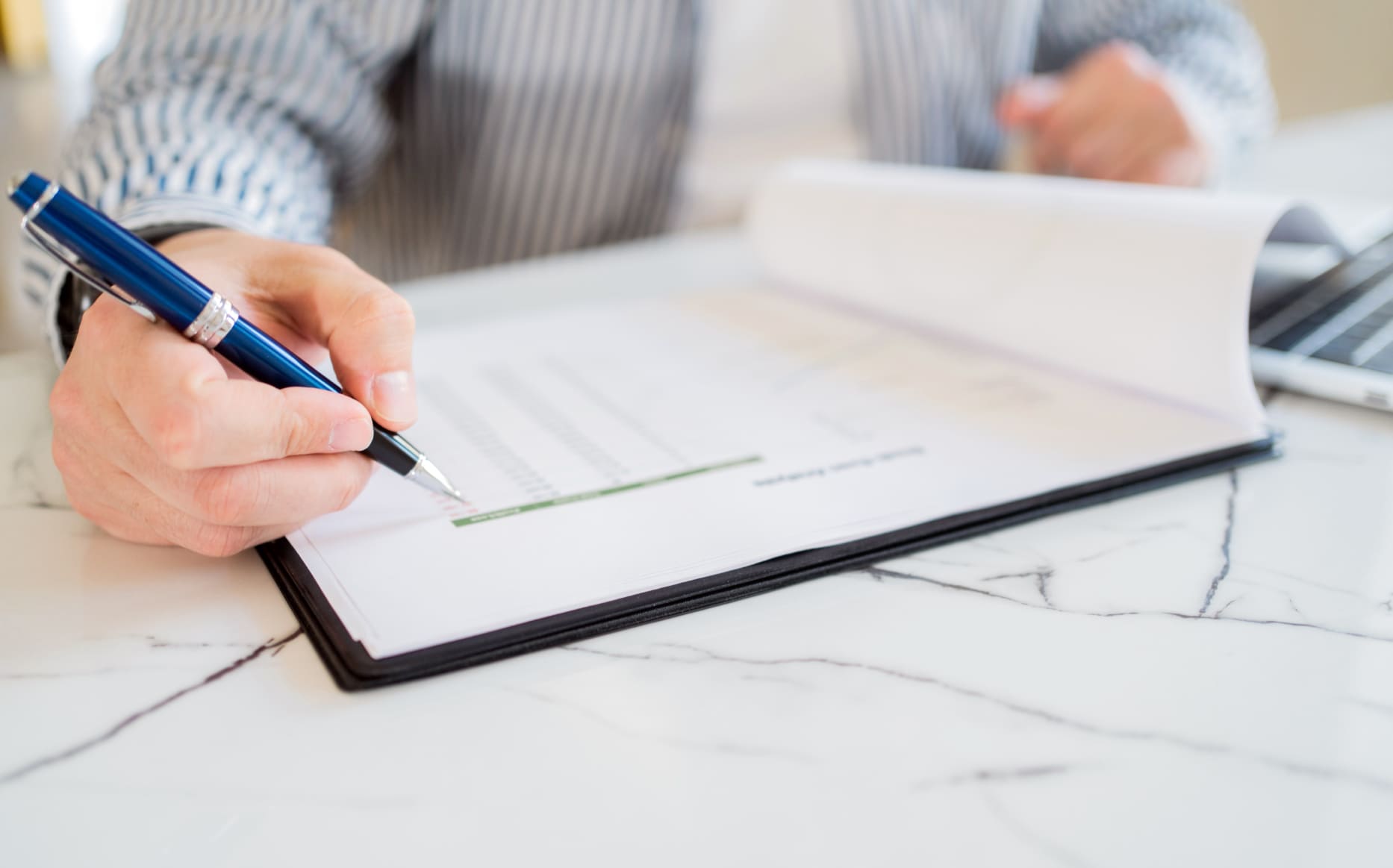 Proses dan Contoh Laporan Pembelian Barang di Bisnis