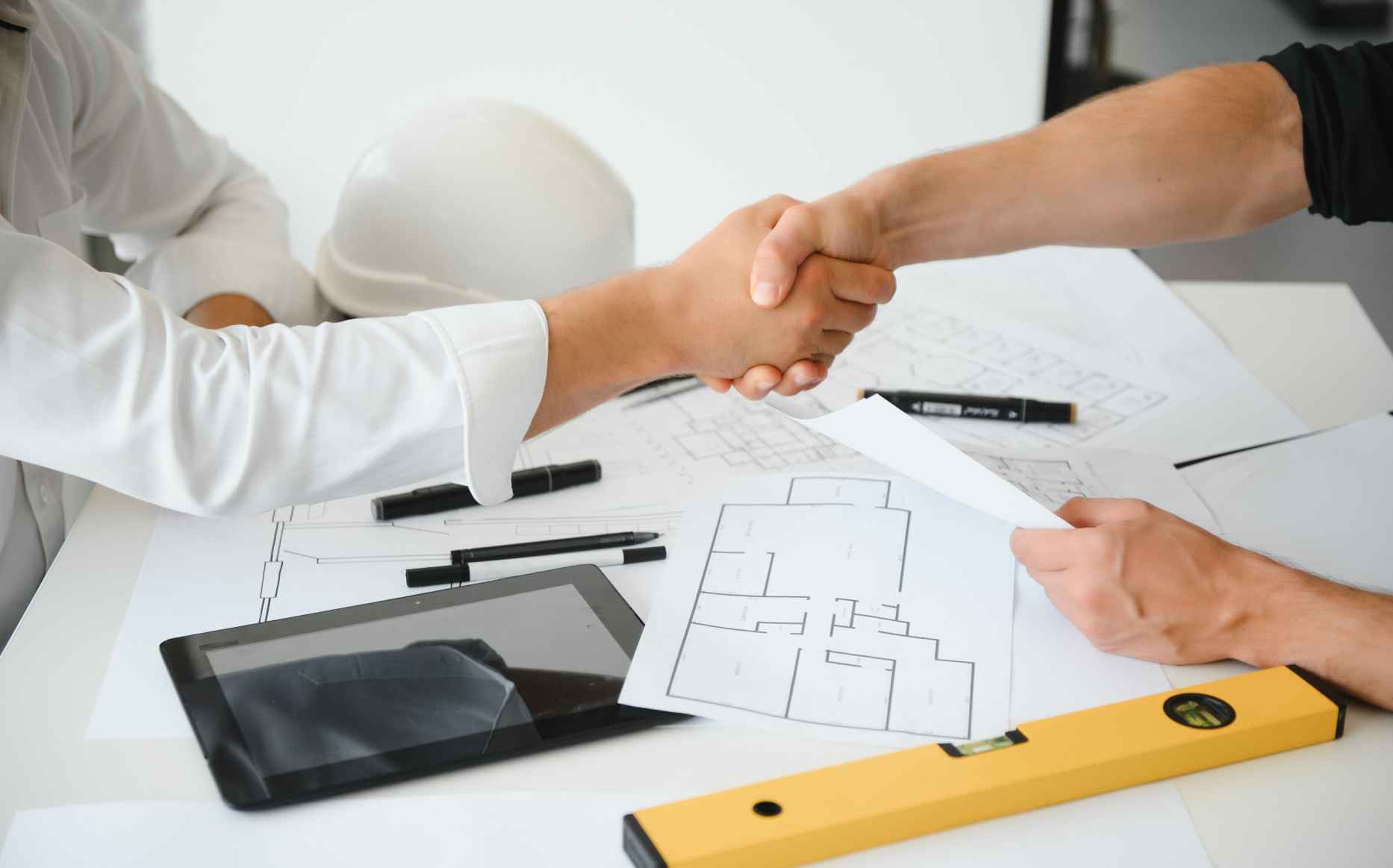 Lengkap! Contoh Kontrak Proyek Konstruksi & Komponennya